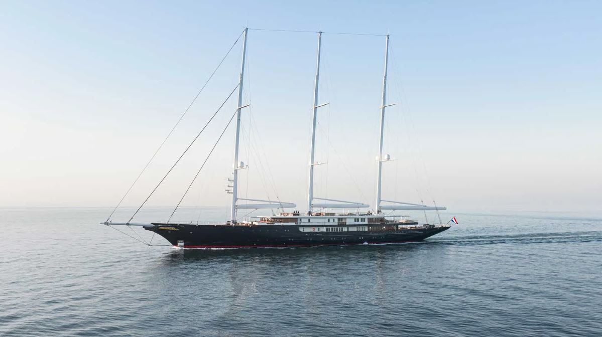 127 metrelik Oceanco Y721 ‘Koru’ deniz denemelerinde görüntülendi ...